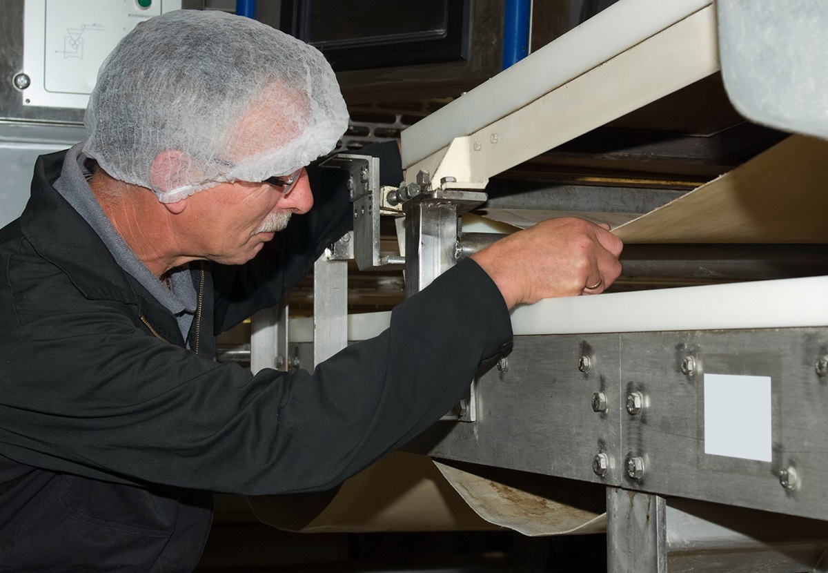 4 tips for preventive maintenance of conveyor belts